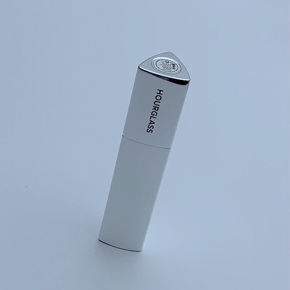 Hourglass | Makeup | Hourglass Highlights Stick Gold Fish | Poshmark